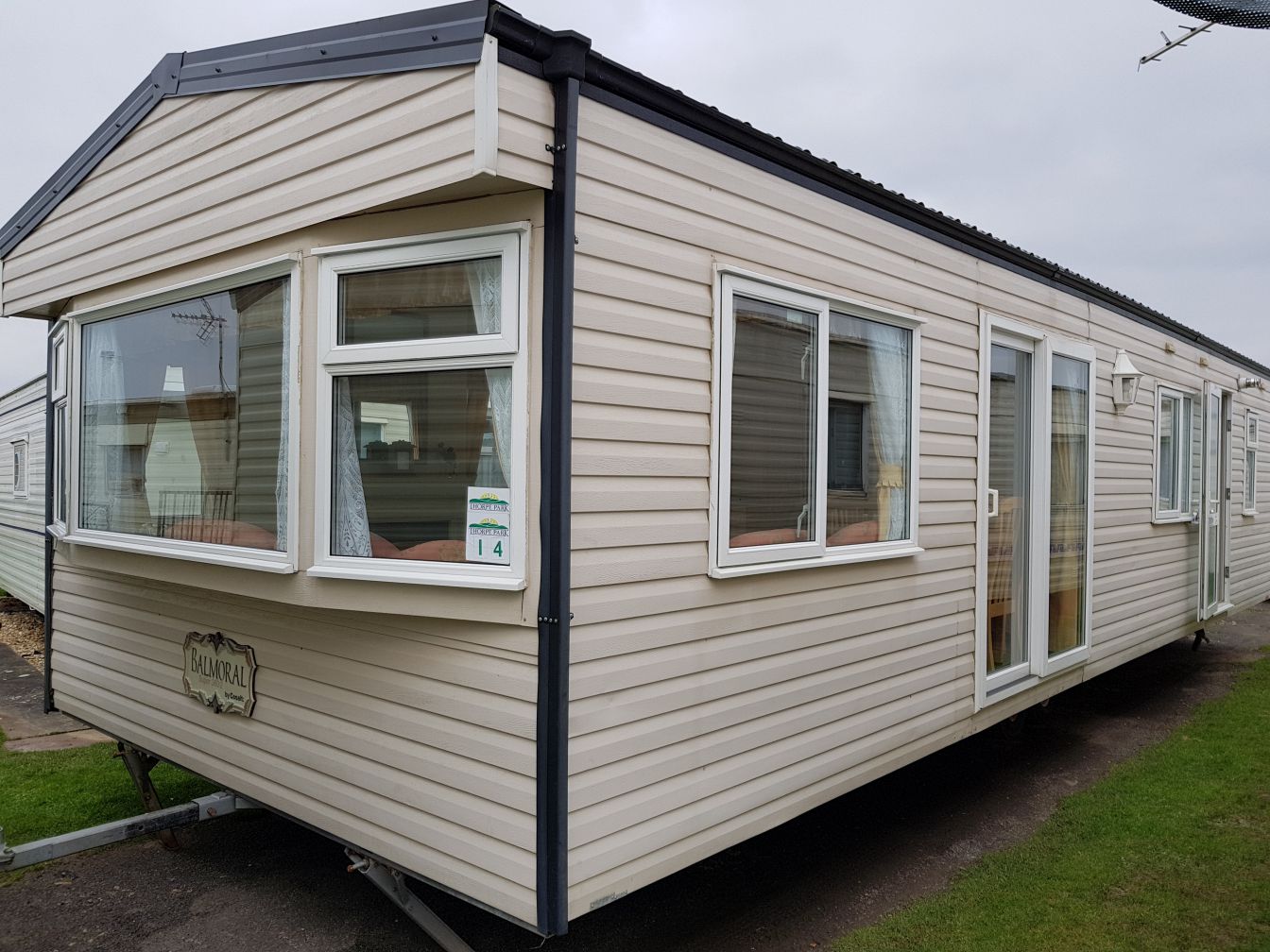 Pre Owned Cosalt Balmoral 2004 for Sale | Static Caravan Holiday Home